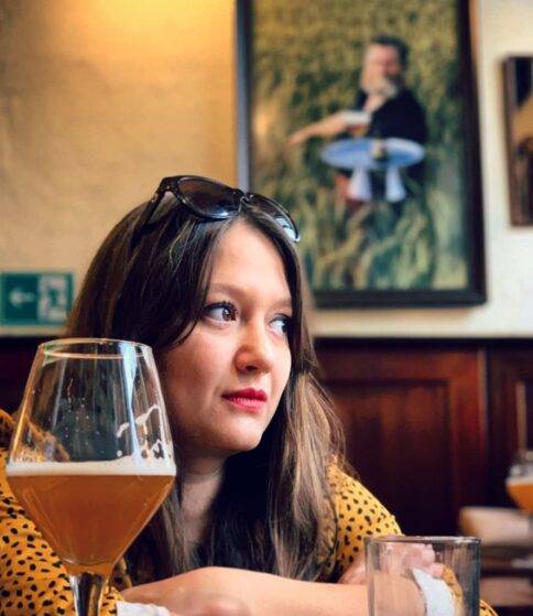 Camila Corral - Voces Azuayas